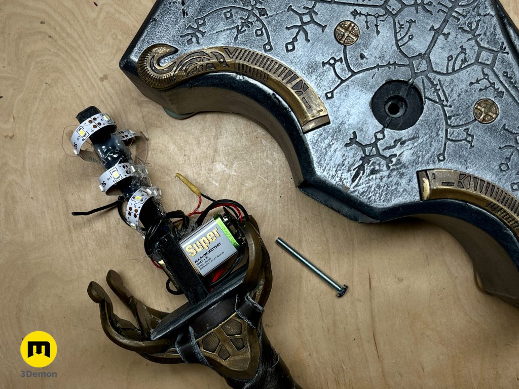 Making Mjolnir Hammer That LIGHTS UP! (God of War Ragnarok) – 3Demon
